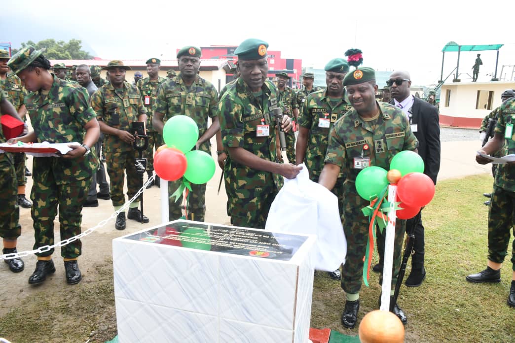 COAS Lieutenant General Lagbaja Commissions Major Projects at Guards Brigade in Abuja - HeapNews